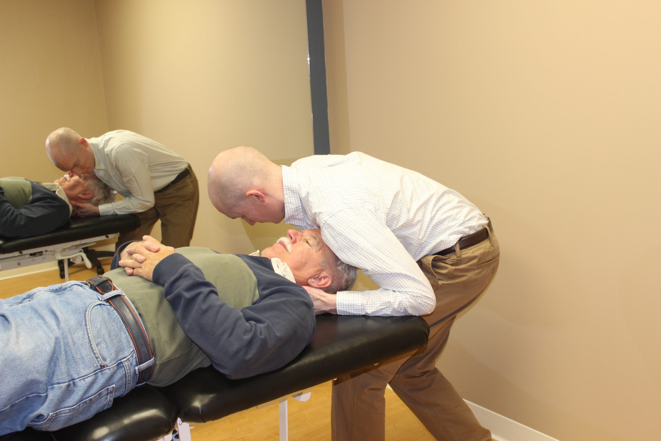 Unable to look down without severe pain - Zang Physical Therapy